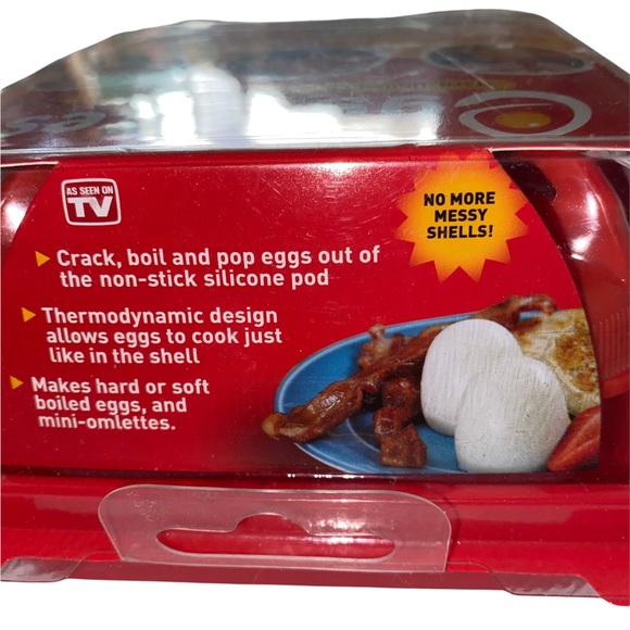 Egglettes | Kitchen | New Set Of Four Egglettes Egg Makers Starbucks ...